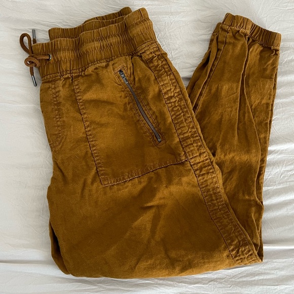 Athleta Pants And Jumpsuits Athleta Cabo Linen Jogger In Camel Poshmark